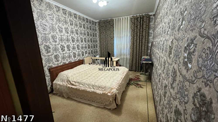 №1477 4 xonali kvartira barcha jihozlari bilan birga sotiladi