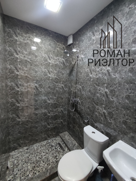 Аренда 41м² на Карасу 2 не далеко от базара вдоль дороги.