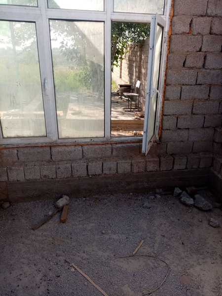 Ром Акфа, решетка