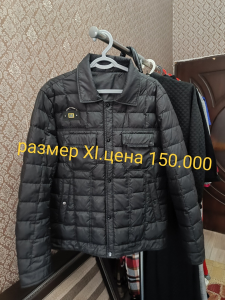 Мужская куртка в идеальном состоянии