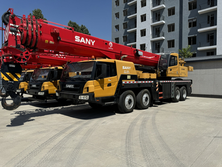 Автокран Янги SANY STC800S 80 тонналик
