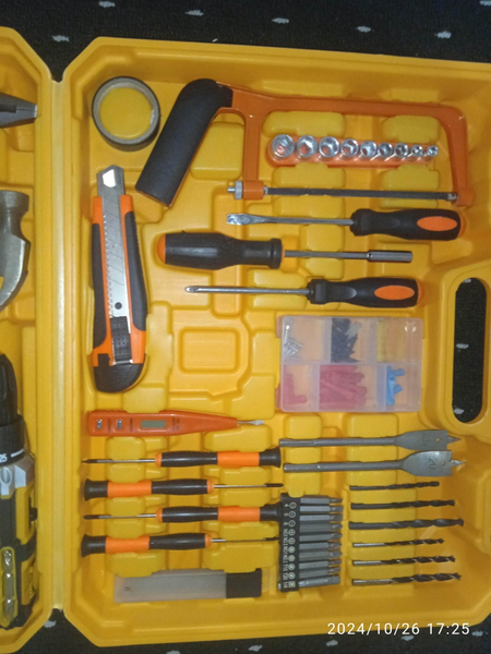 DEWALT orginal drell yangi ishlanmagan matori kuchli