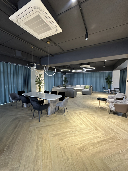 Продается квартира коробка Жк Tiara Residence!
