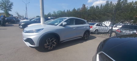 Byd yuan plyus сотилади.