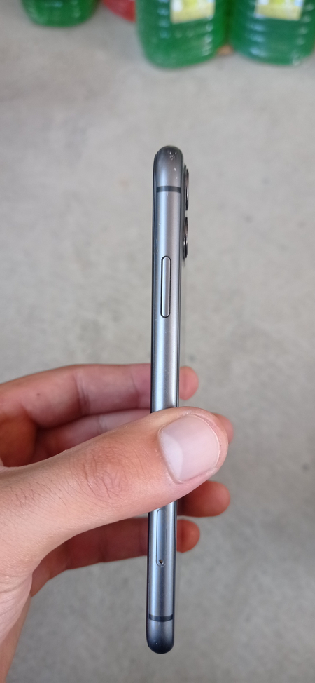 iPhone 11 ll/a 128gb