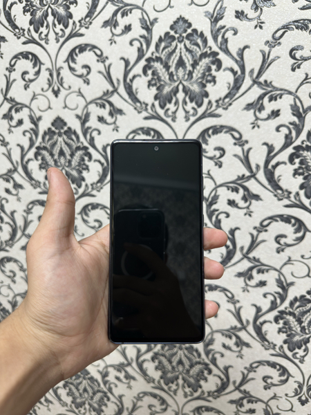 Samsung S20 Fe ideal sotiladi