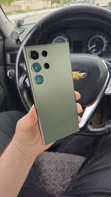 Samsung S23 ultra 256.
