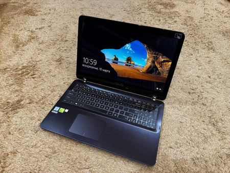 ASUS x360 15.6” Sensor CORE i7-6500U 12GB/256GB SSD GeForce 940MX 2GB