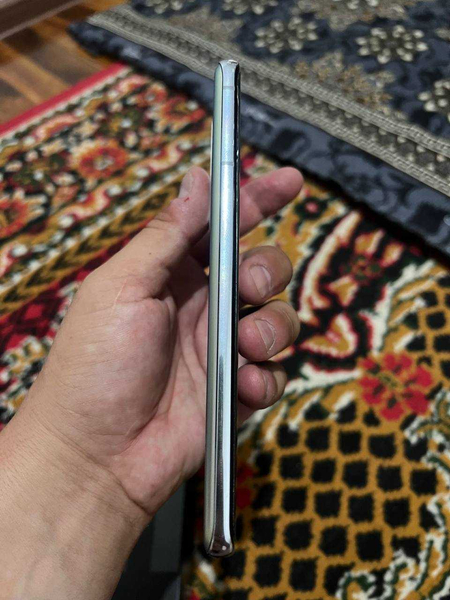 Samsung s21 ultra tezda sotiladi edial holatda