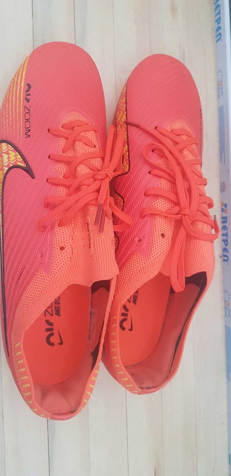 Futbol Uchun Butsa