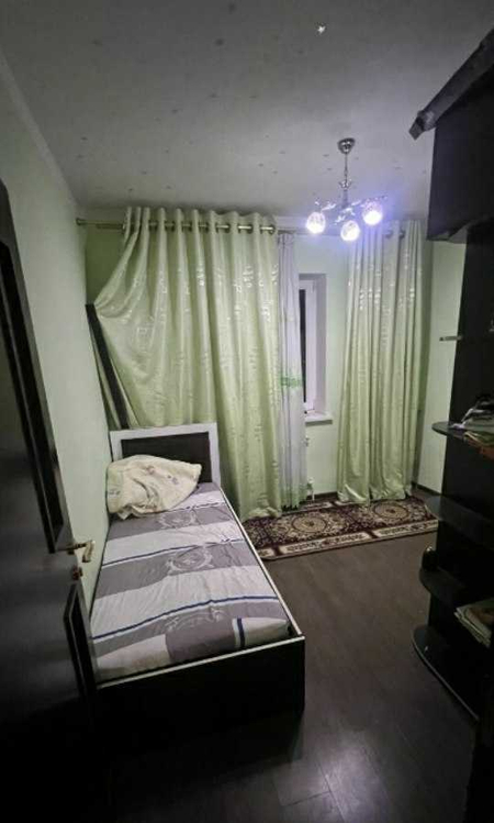Мотридда 4 каватда 3 хонали квартира ижарага берилади