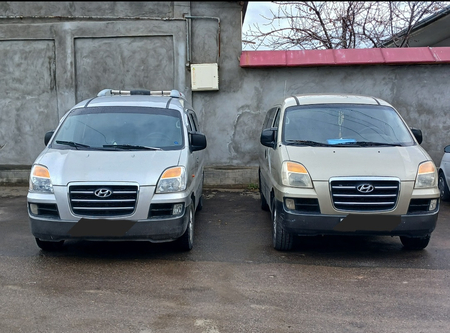 Продаётся микроавтобус Hundai Starex 2007 года метан бензин