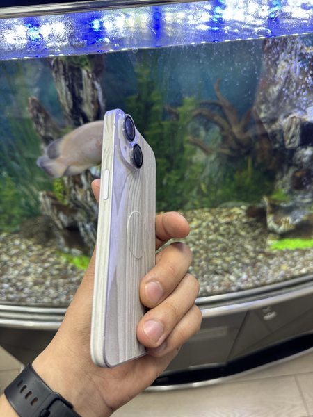 Продаю iphone 14 256gb цена договорная