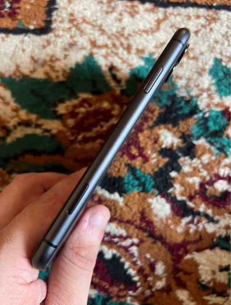 iphone 11 sotiladi
