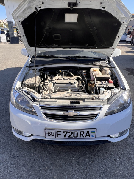 Chevrolet Gentra 2022 sotiladi