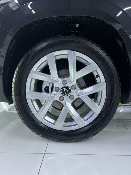 Volkswagen Jetta VS 5