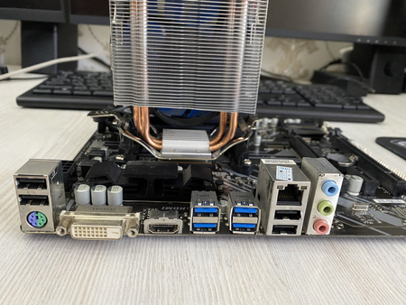 Комплект Gigabyte B450 AM4 + Ryzen5 2600 + 16gb ddr4