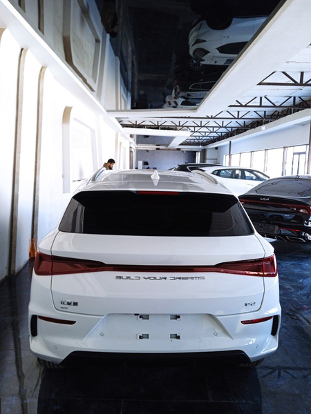 byd e2 sotiladi luxury