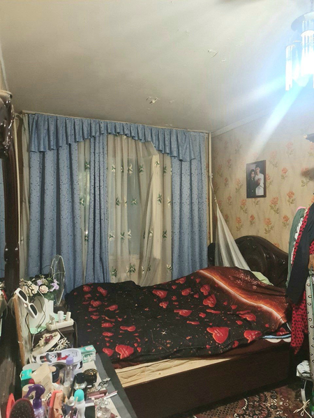 Юнусобод 4 кв да квартира сотилади.
