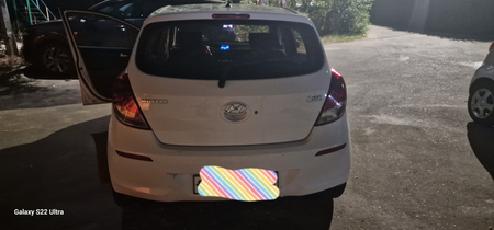 Продажа машина HYUNDAI  i20 механика
