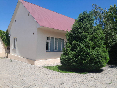 Продается дача на чарваке.