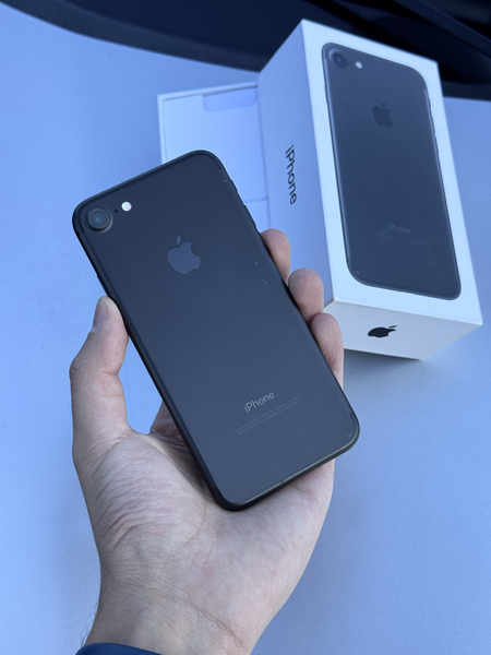 iPhone 7 32GB идеал