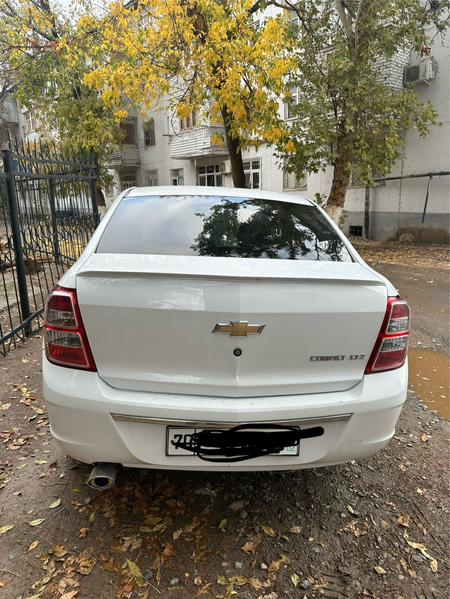 COBALT SOTILADI kraskasi toza prapani bor 4 pakaleniya bank buladi