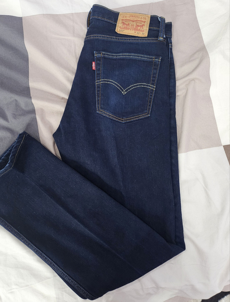 Levi's 513. W32 L34