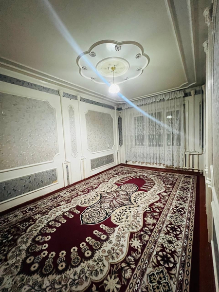 Qoraqamish 2/1 3 xona 2 qavat 400$