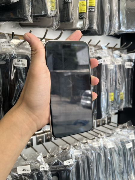 Iphone 11 64 gb oq rangi