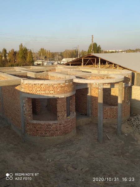 Курилиши тугалланмаган Участка Сотилади!