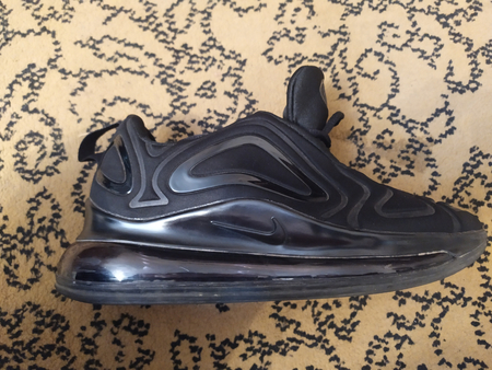 Продам кроссовки Nike 720
