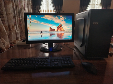 Uy va office uchun zo'r kompyuter sotiladi 
Monitor: 20' (H2023WLS) 
M