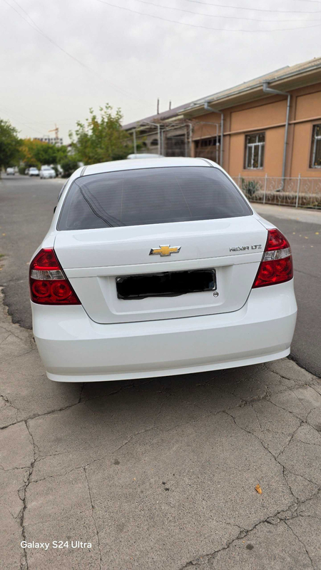 Продаётся автомобиль NEXIA 3 автомат