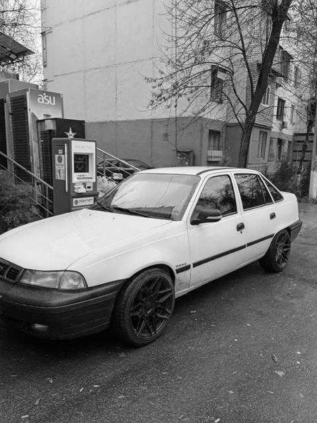 Nexia 1 srochno sotiladi