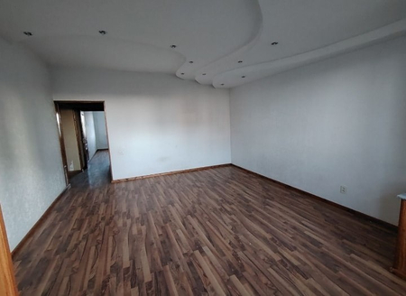 3-комнатная квартира в Юнусабаде, 13 квартал, 72 м², 4/9 этаж, француз