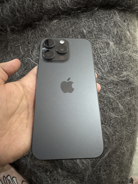 Продаю свой iphone 15 pro max 256gb LLA black в идеальном состоянии