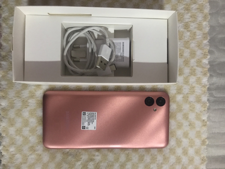 Samsung A04 e yangi