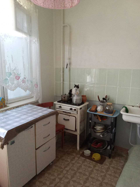 Продается 2-х комнатная квартира в центре