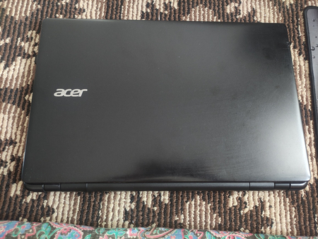 Noutbook ACER 4 yadirniy