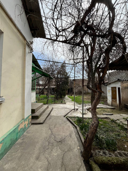 Продается участок 6 соток М.улугбек (142)