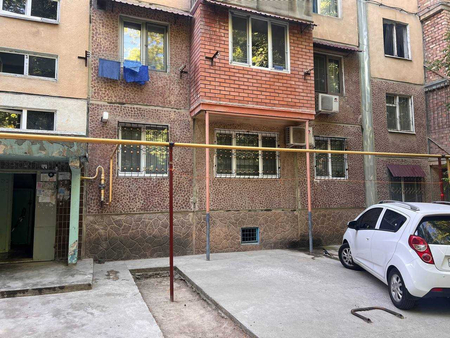 V4074 3/1/4 Чиланзар 24кв Ор.р: Ватан 60м2 Средний ремонт