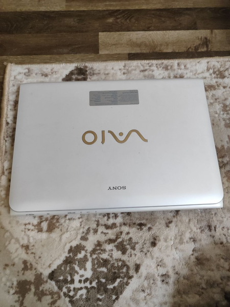 Ноутбук Sony Vayo core i3 3100M