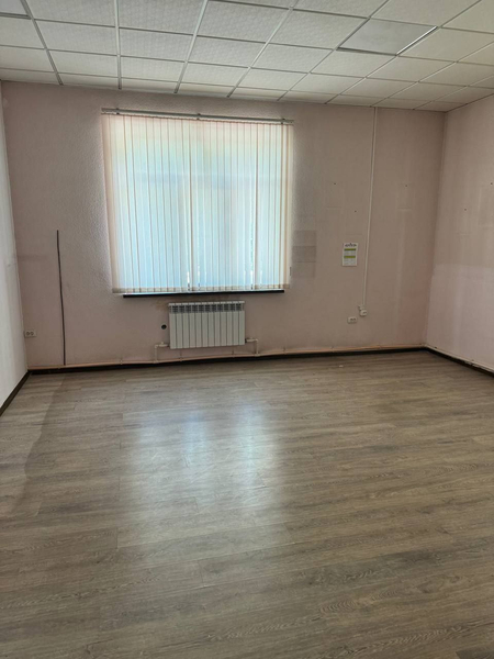 Срочно сдается помещение под офис общая площадь  300 КВ.м