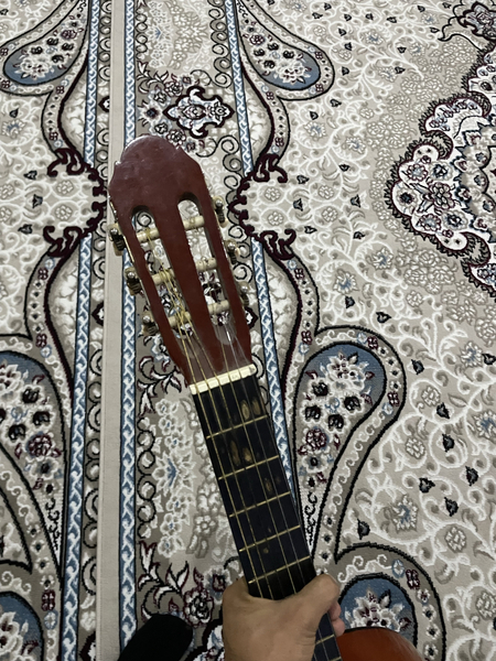 Gitara SOTILADI 39 razmer
