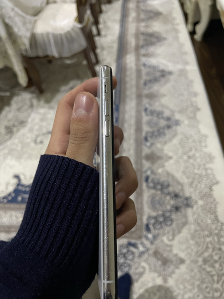 Iphone X sotiladi