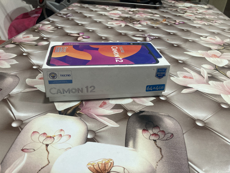 Tecno Camon 12 с каробкой есть документ хорошо работает я продаю телеф