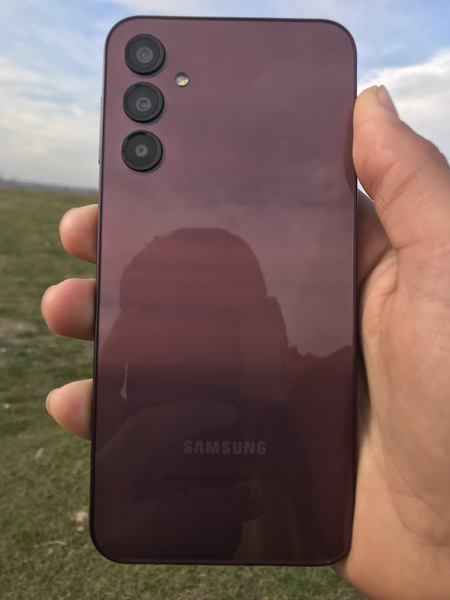 Samsung a24  1 oy garantiya