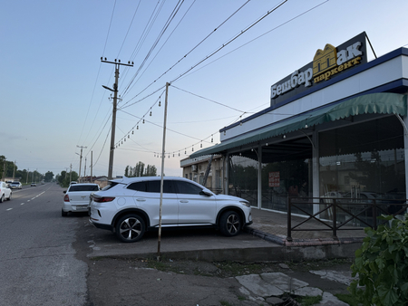 Arenda  kafe ili sotiladi yolni yuzida chernayevkada zor joyda.