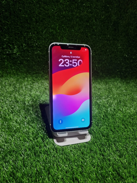 Iphone Xs sotilad